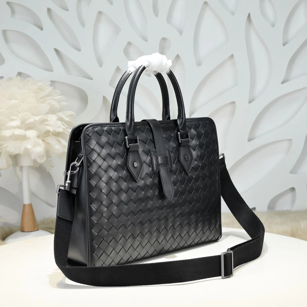 Discounted Mens Bottega Veneta Briefcases