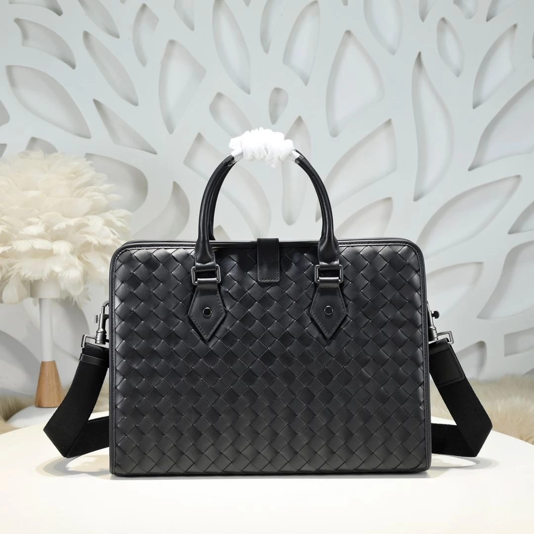 Discounted Mens Bottega Veneta Briefcases