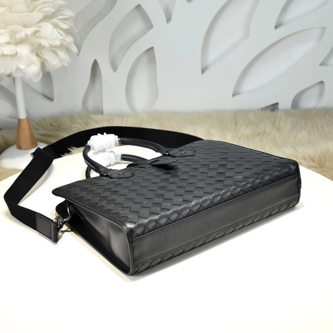 Discounted Mens Bottega Veneta Briefcases