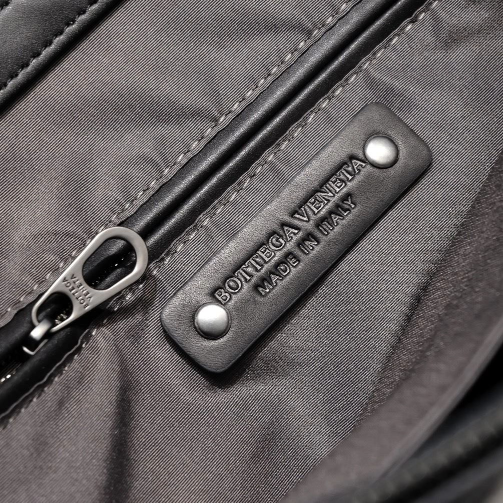 Exact replica Mens Bottega Veneta Briefcases