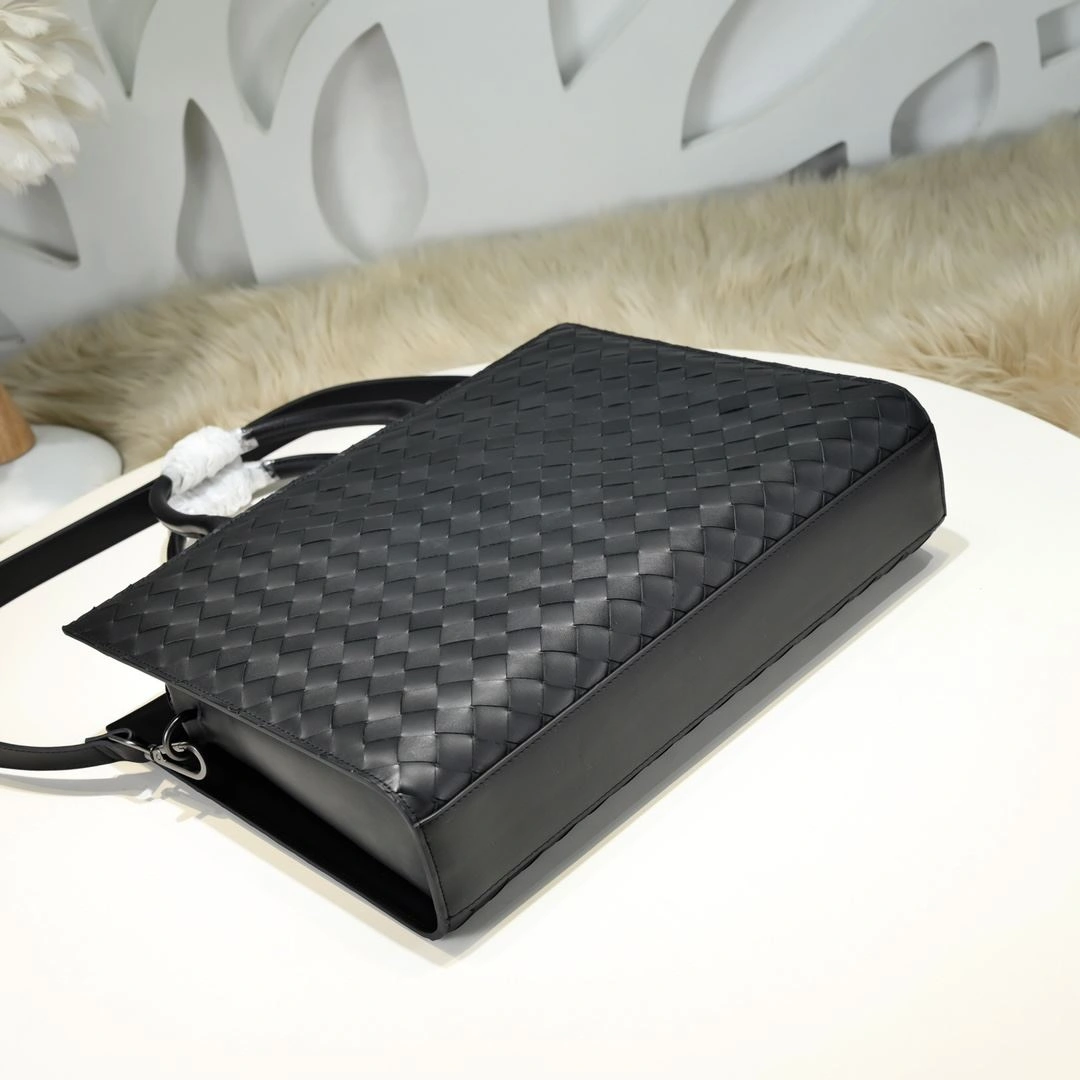 Authentic Mens Bottega Veneta Briefcases
