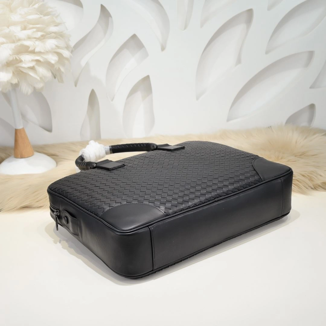 Bargain Mens Bottega Veneta Briefcases