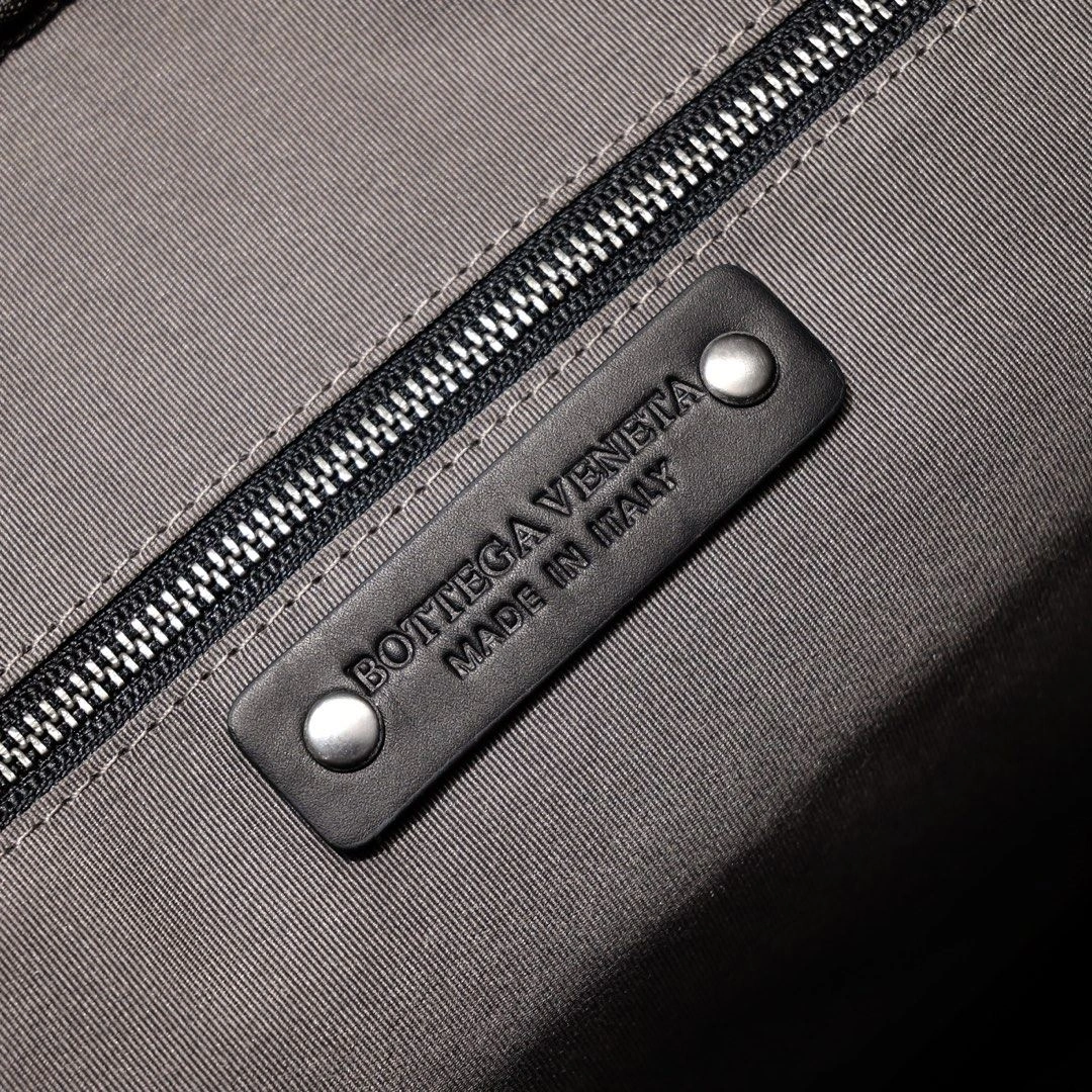 Bargain Mens Bottega Veneta Briefcases