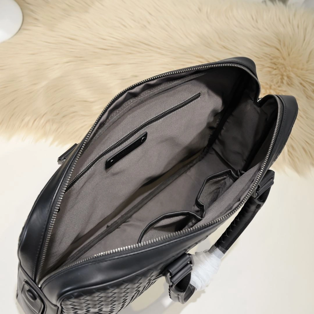 Bargain Mens Bottega Veneta Briefcases