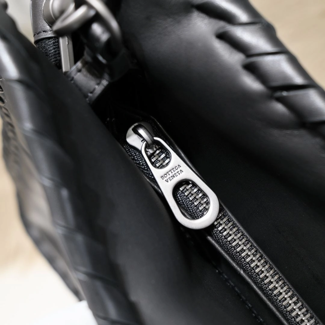 Inexpensive Mens Bottega Veneta Briefcases