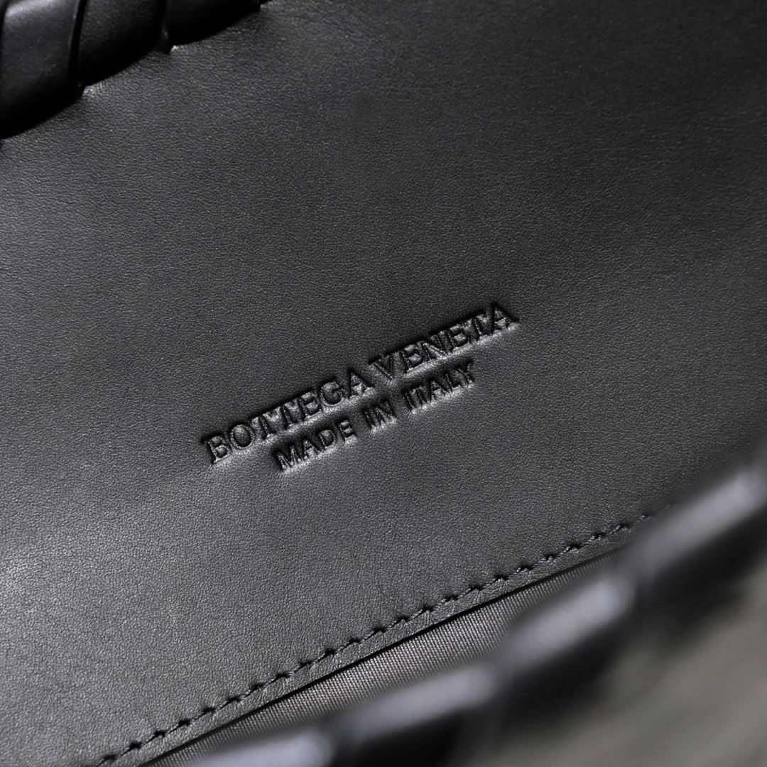 Inexpensive Mens Bottega Veneta Briefcases