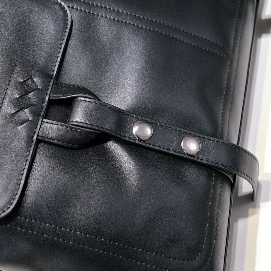 Reasonably priced Mens Bottega Veneta Briefcases