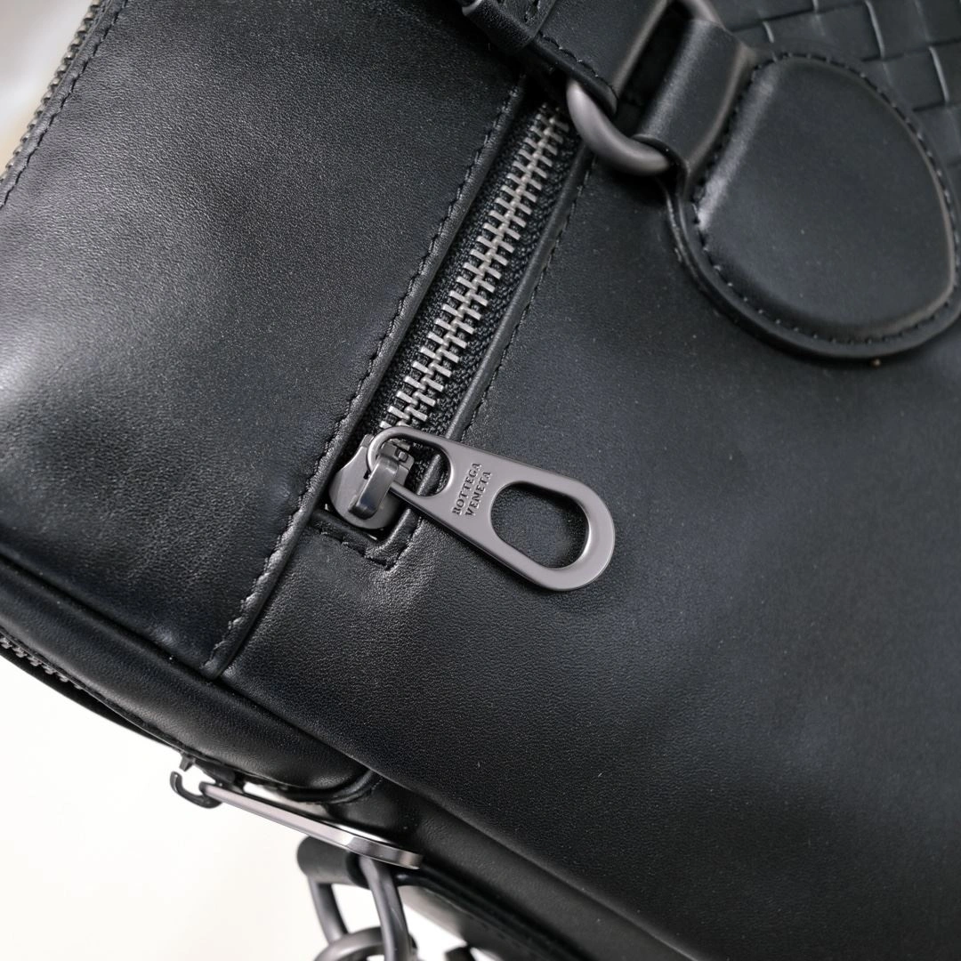 High accuracy Mens Bottega Veneta Briefcases
