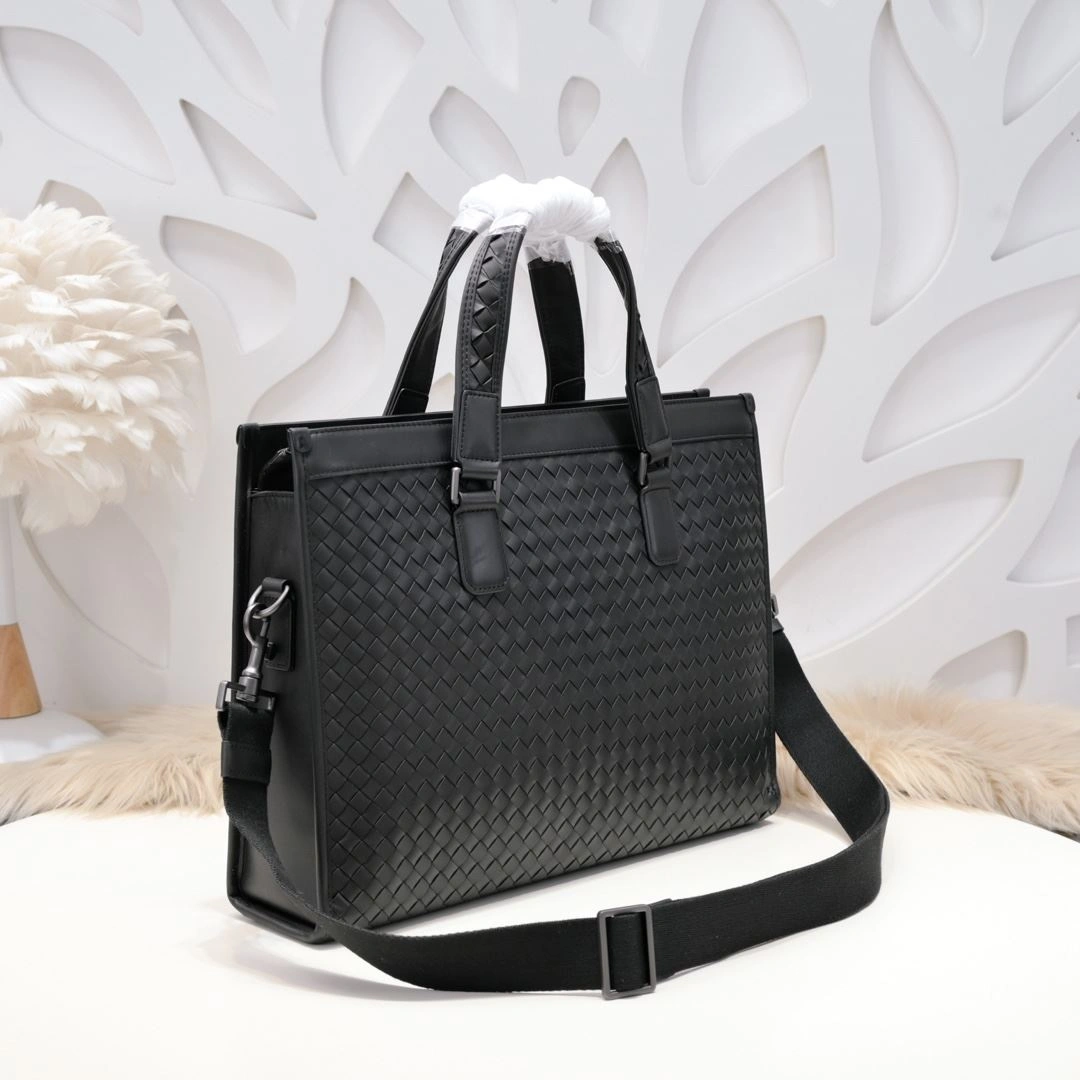 Budget-friendly Mens Bottega Veneta Briefcases