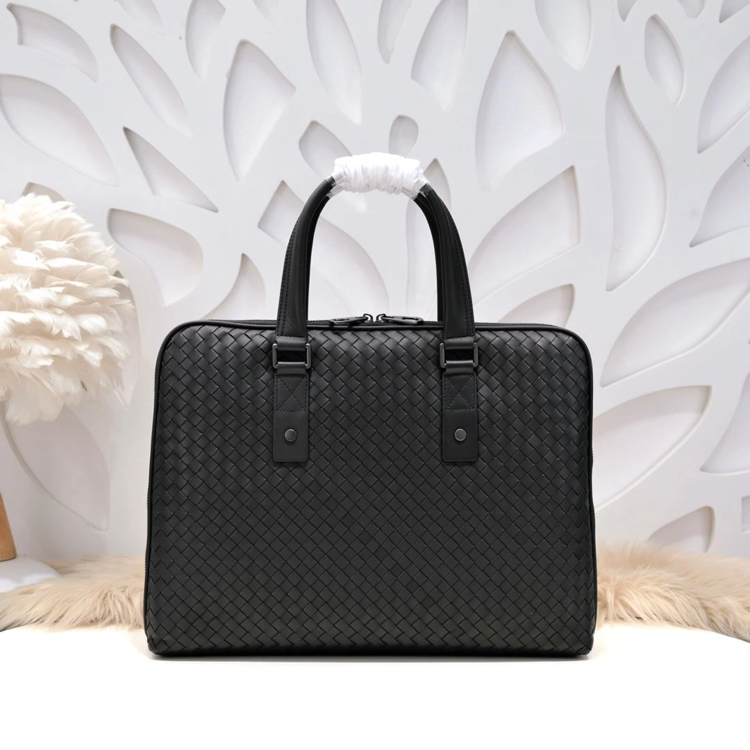 Top mirror Mens Bottega Veneta Briefcases