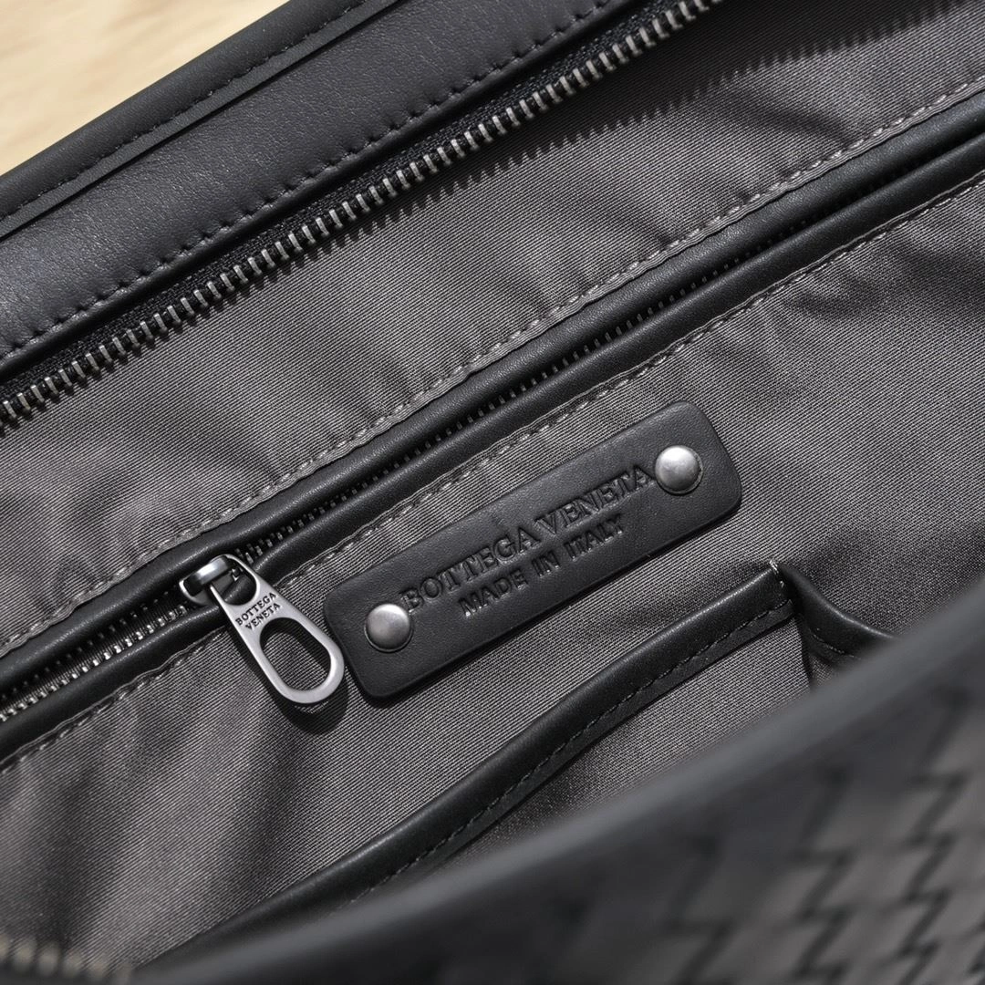 Brand-authenticated Mens Bottega Veneta Briefcases