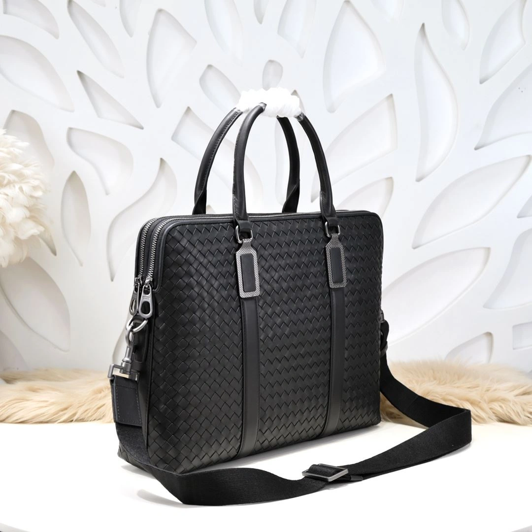 High fidelity Mens Bottega Veneta Briefcases