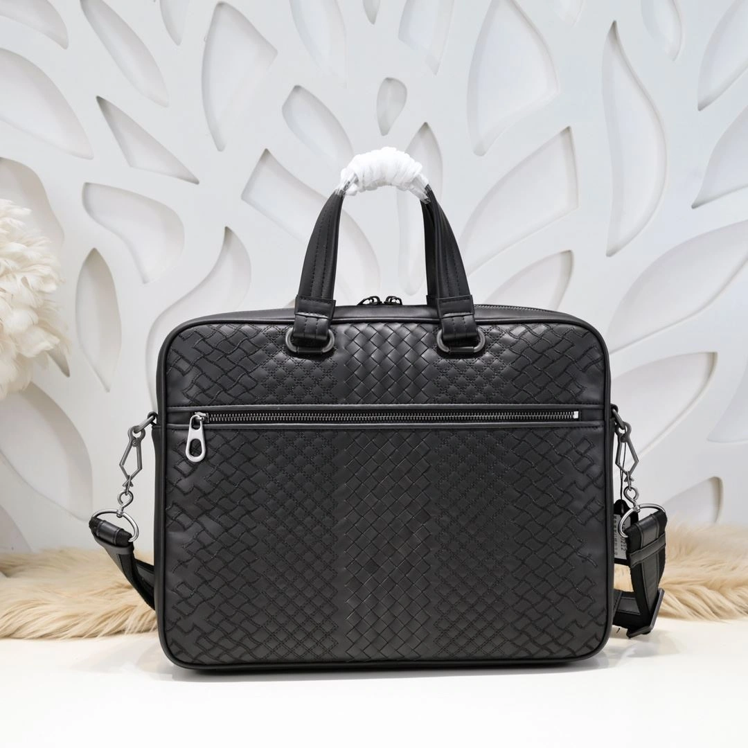 Factory-made Mens Bottega Veneta Briefcases
