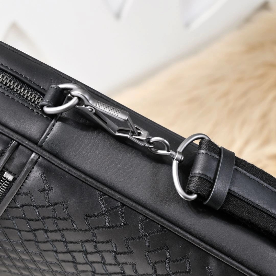 Factory-made Mens Bottega Veneta Briefcases