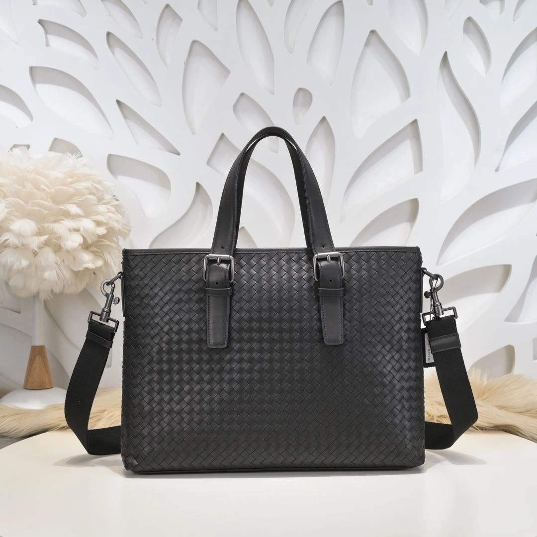 Top mirror Mens Bottega Veneta Briefcases