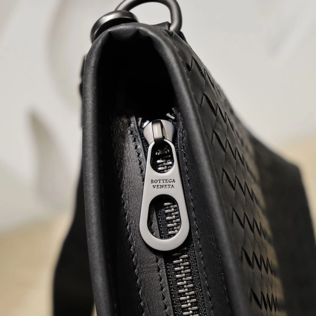 Genuine Mens Bottega Veneta Briefcases
