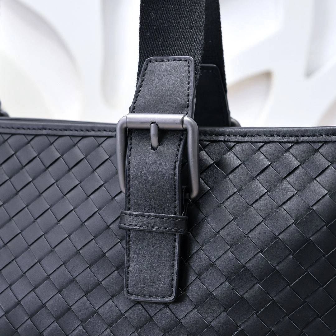 Genuine Mens Bottega Veneta Briefcases