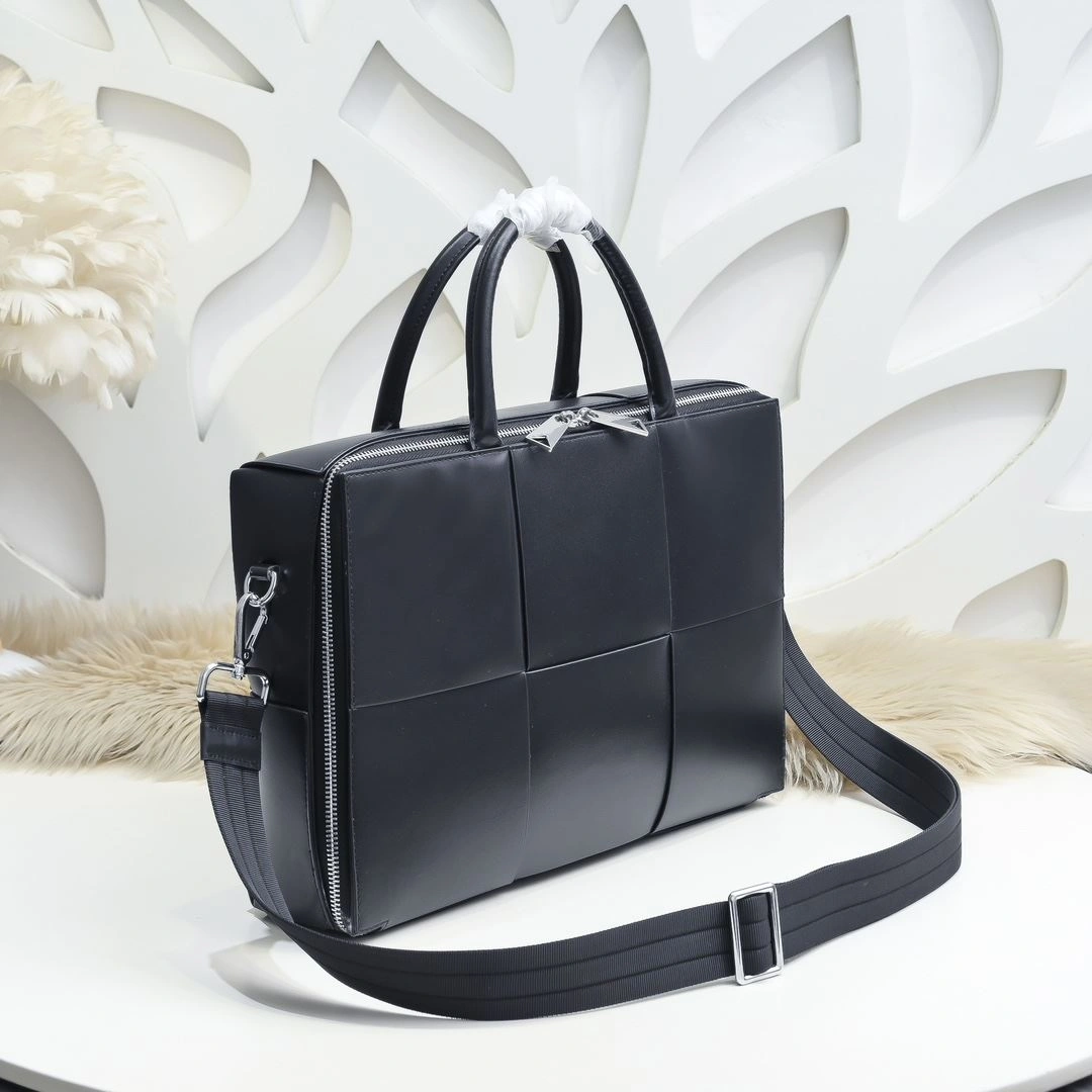 Value-priced Mens Bottega Veneta Briefcases