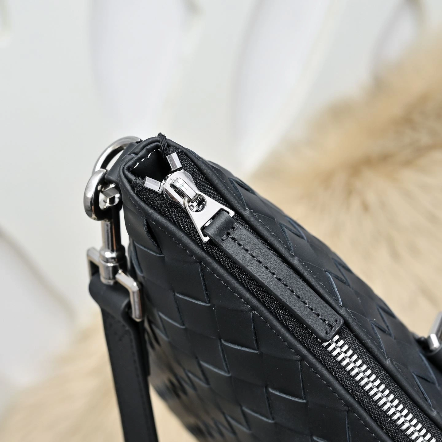 Bargain Mens Bottega Veneta Briefcases