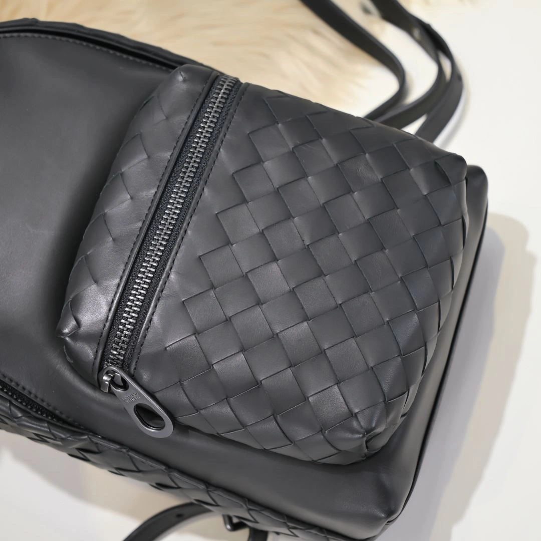 Top mirror Mens Bottega Veneta Briefcases