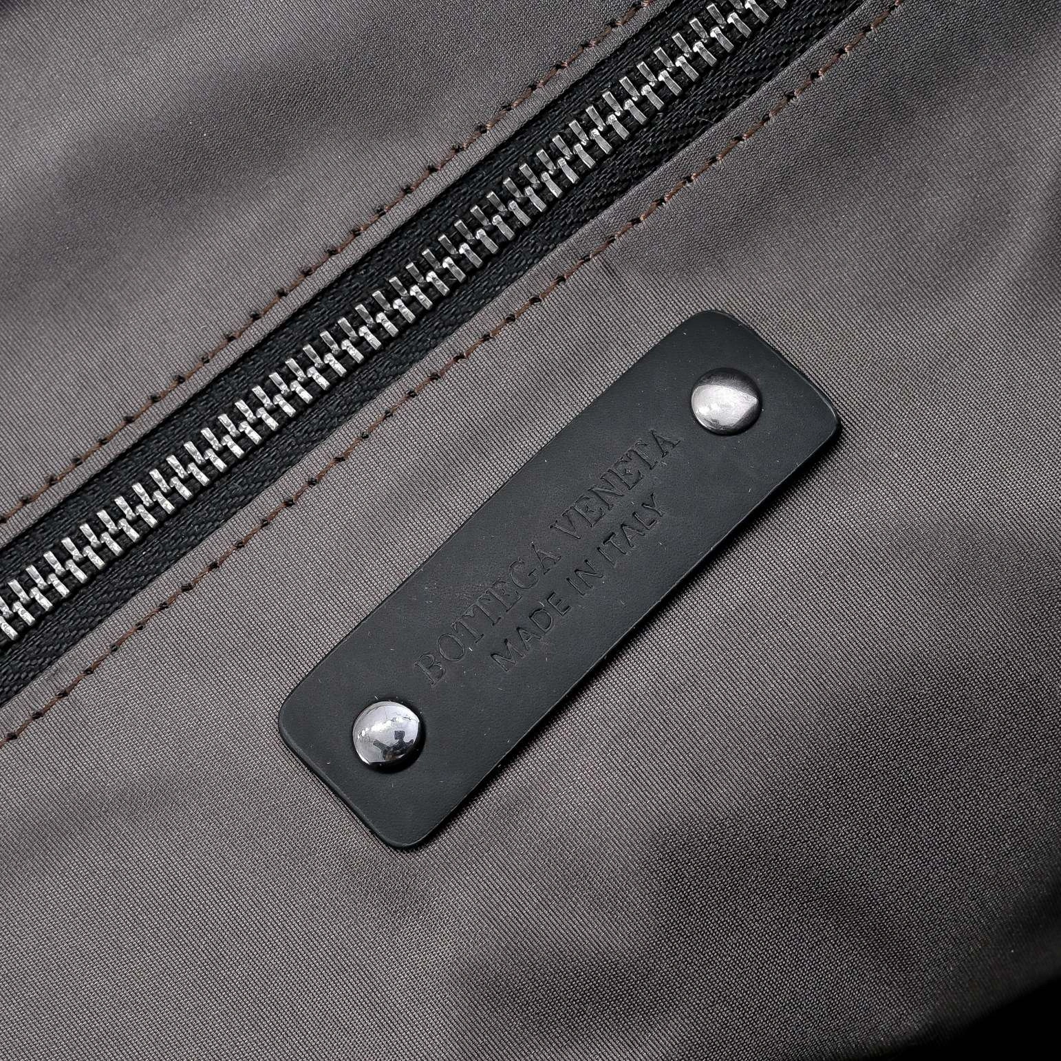 Original Mens Bottega Veneta Briefcases