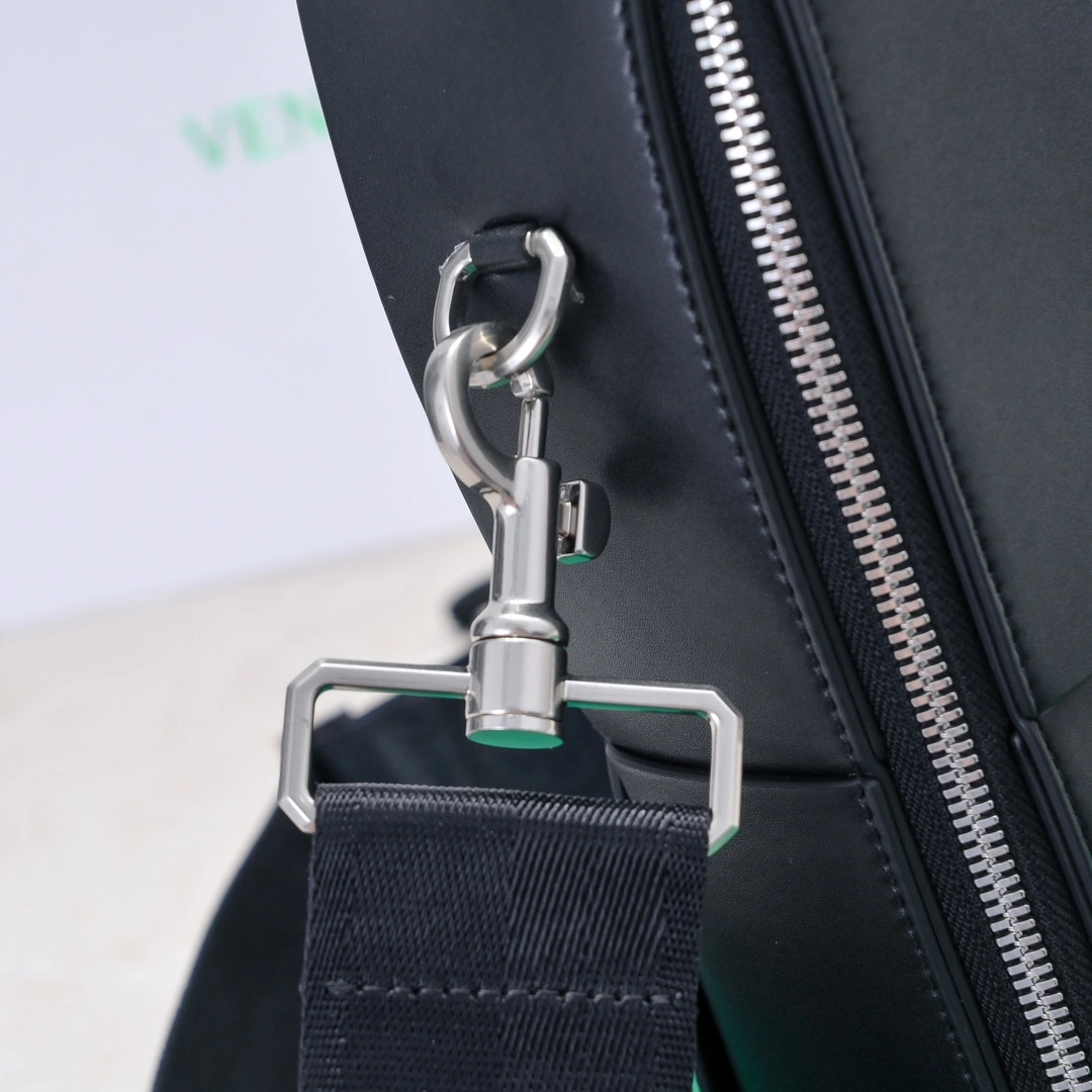 Bargain Mens Bottega Veneta Briefcases