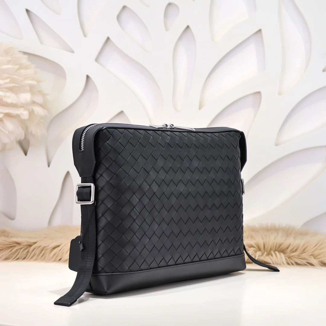 Indistinguishable Mens Bottega Veneta Clutch Bags