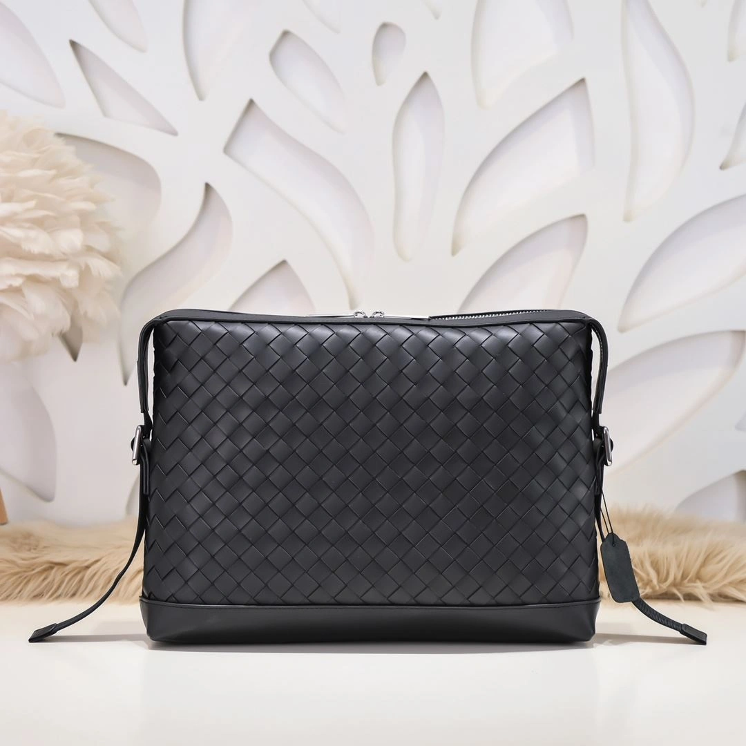 Indistinguishable Mens Bottega Veneta Clutch Bags