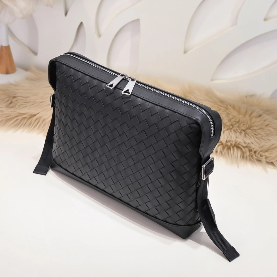 Indistinguishable Mens Bottega Veneta Clutch Bags