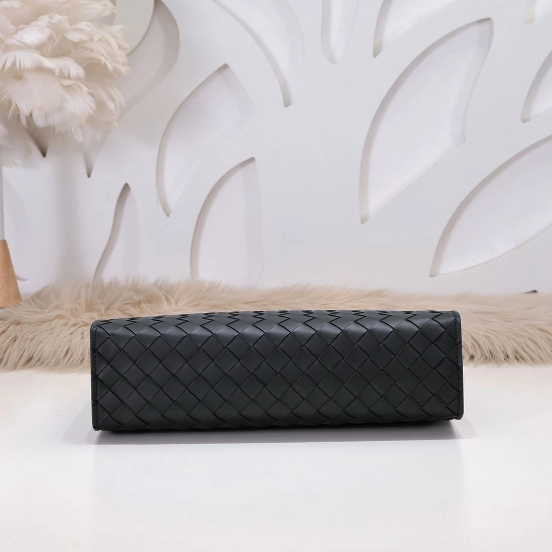 Real Mens Bottega Veneta Clutch Bags