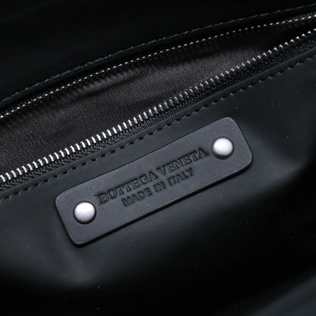 Real Mens Bottega Veneta Clutch Bags