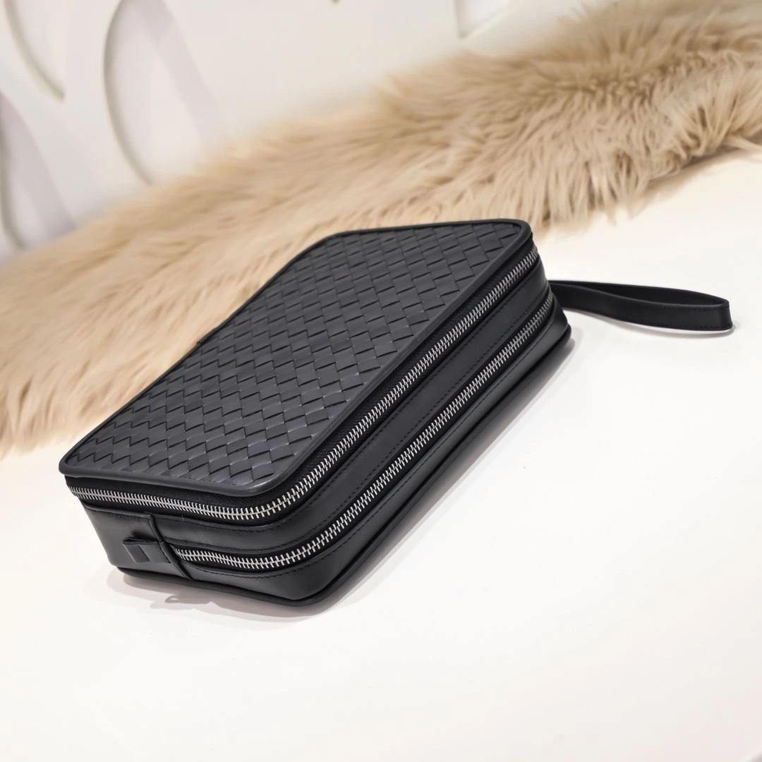 High accuracy Mens Bottega Veneta Clutch Bags