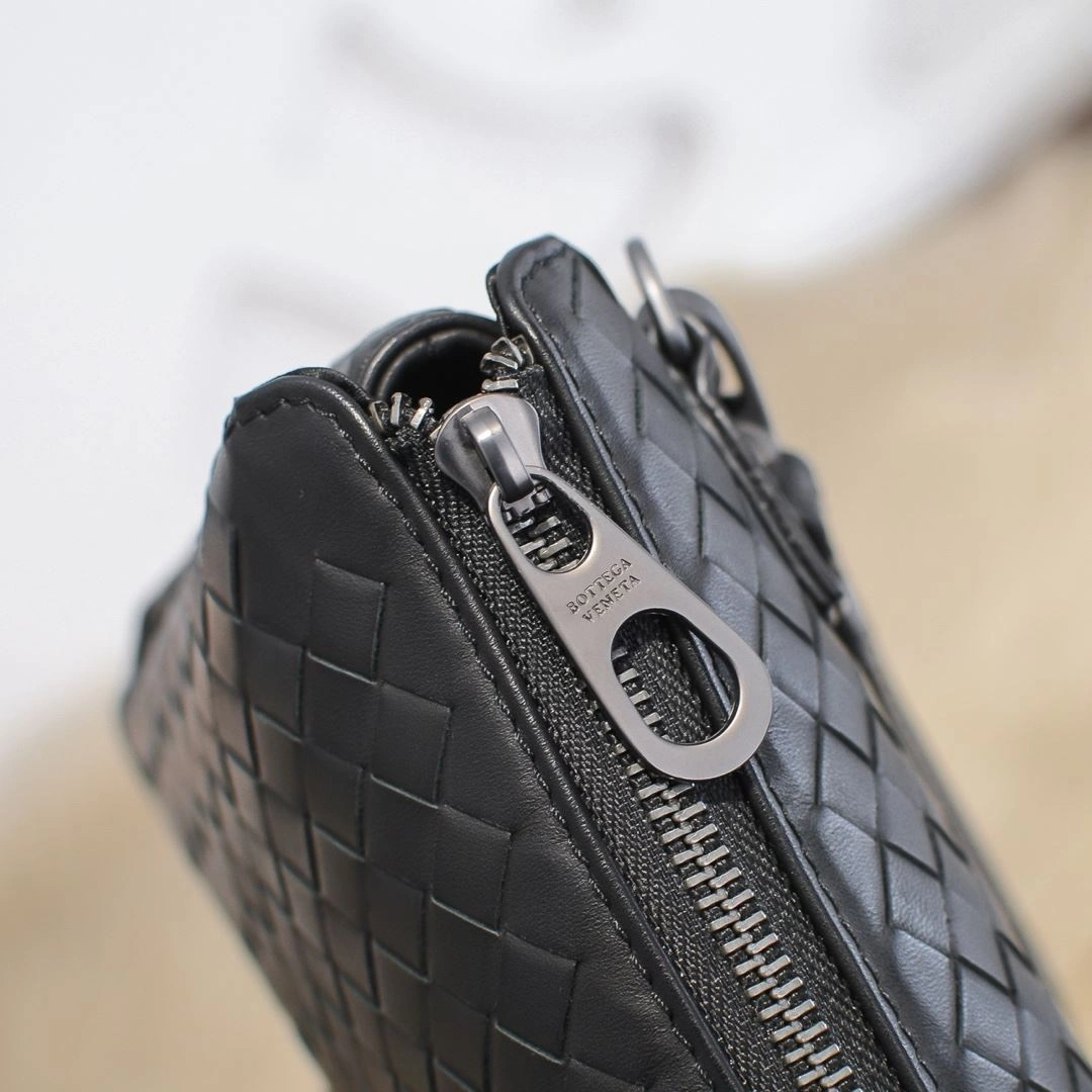 Economical Mens Bottega Veneta Clutch Bags