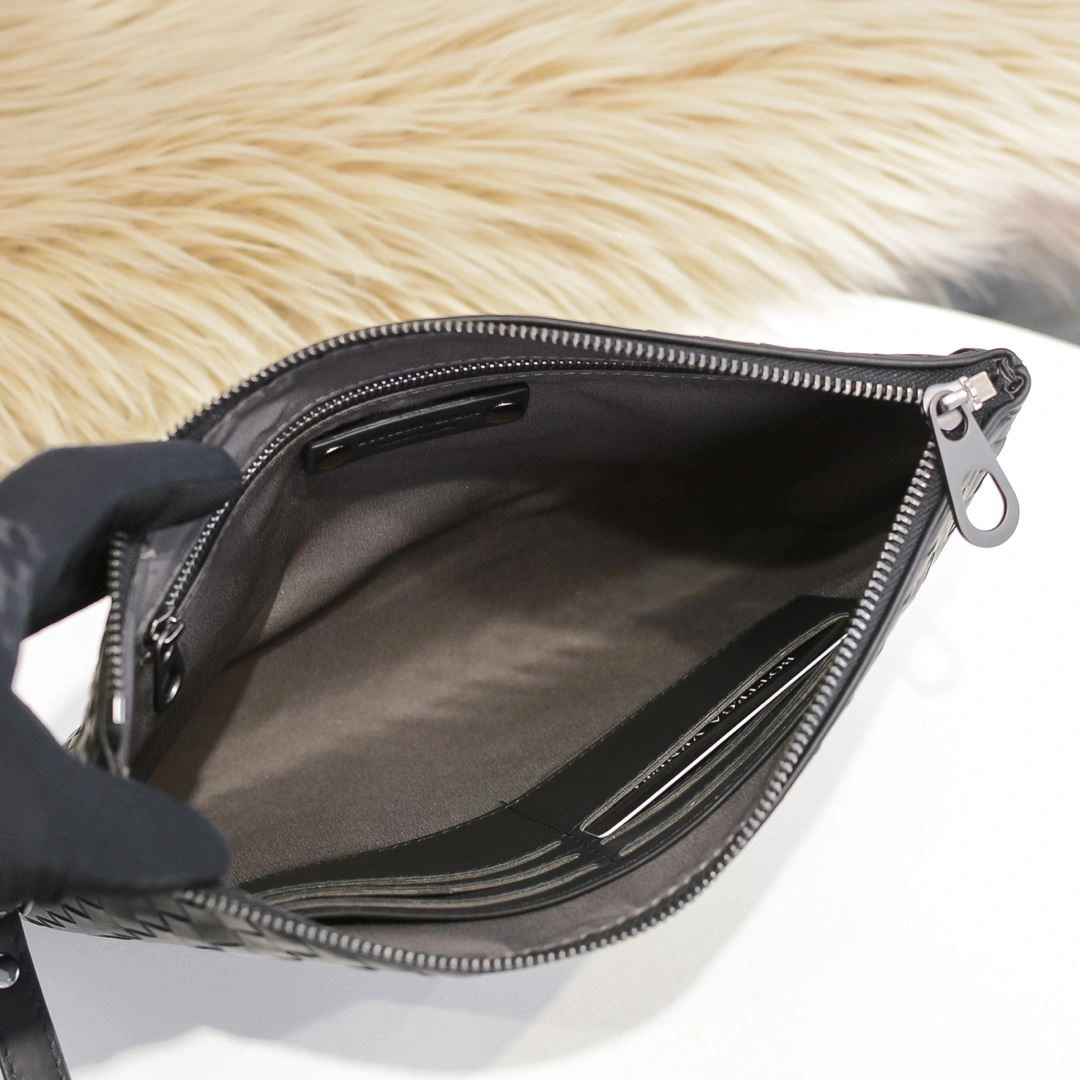 High accuracy Mens Bottega Veneta Clutch Bags