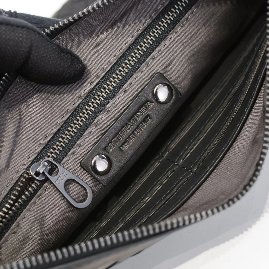 Affordable Mens Bottega Veneta Clutch Bags