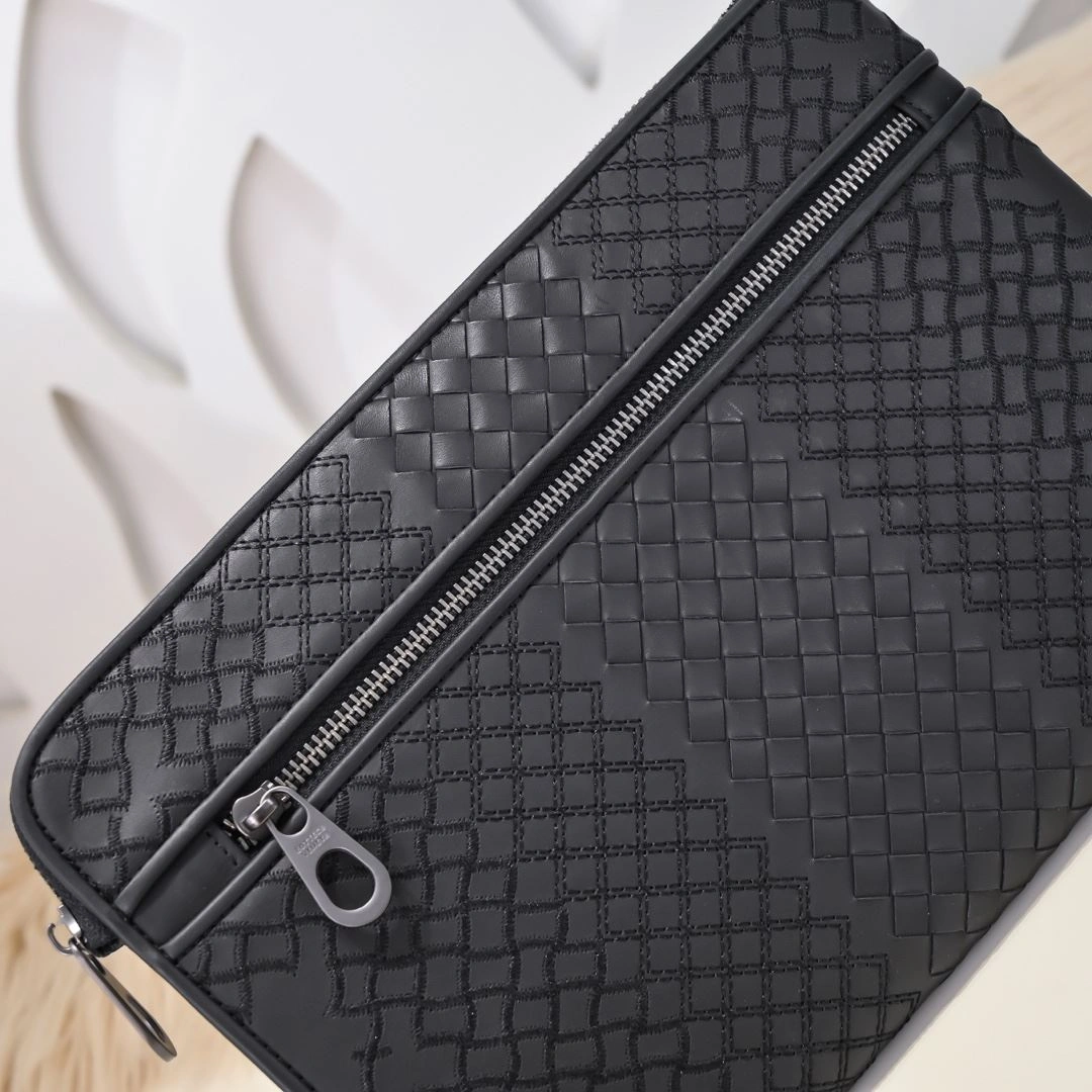 Legit Mens Bottega Veneta Clutch Bags