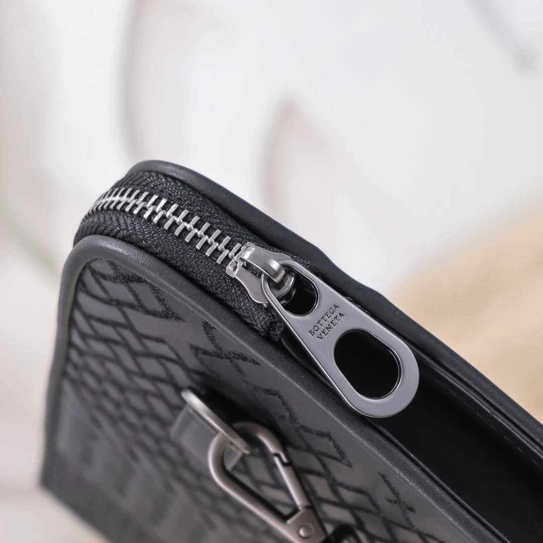 Legit Mens Bottega Veneta Clutch Bags