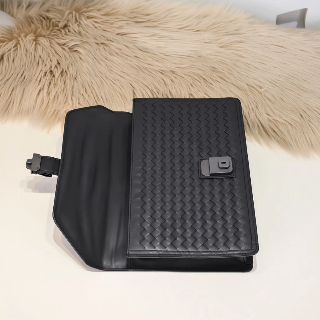 Real Mens Bottega Veneta Clutch Bags