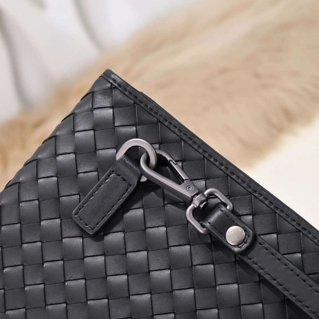 Genuine Mens Bottega Veneta Clutch Bags