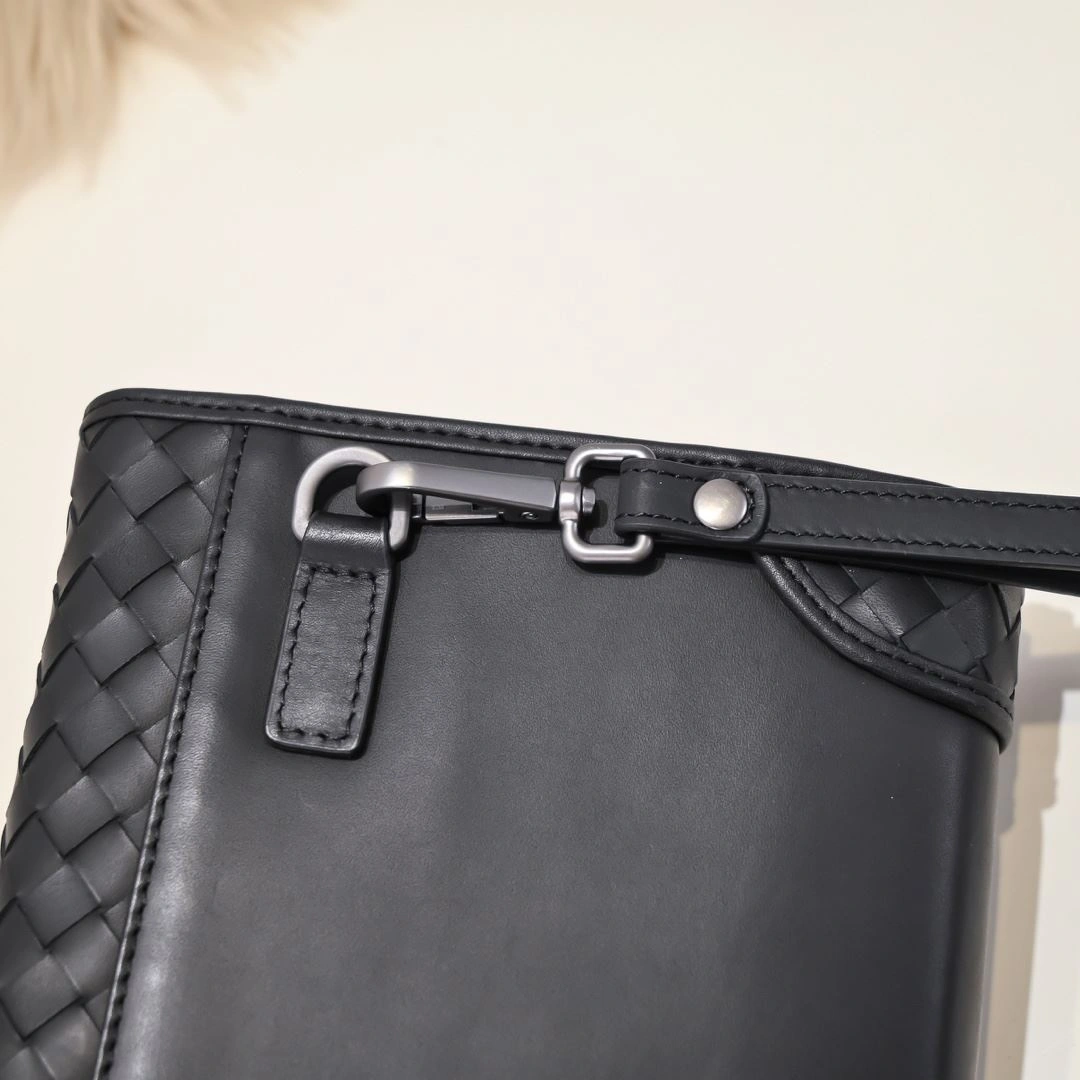 Factory-made Mens Bottega Veneta Clutch Bags