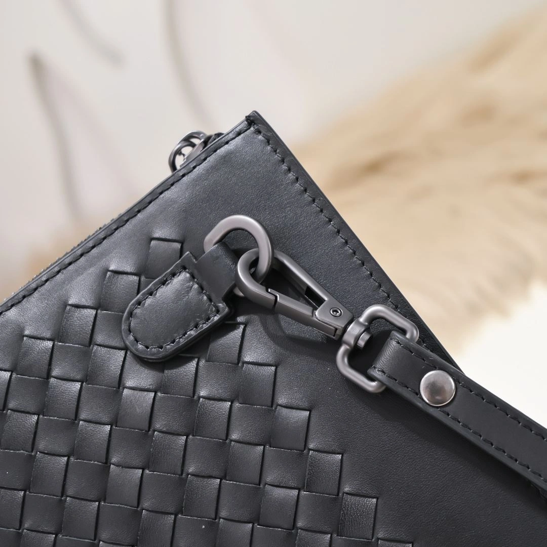 Discounted Mens Bottega Veneta Clutch Bags
