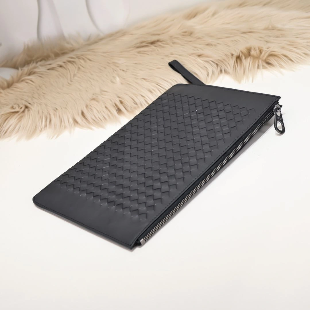 Discounted Mens Bottega Veneta Clutch Bags
