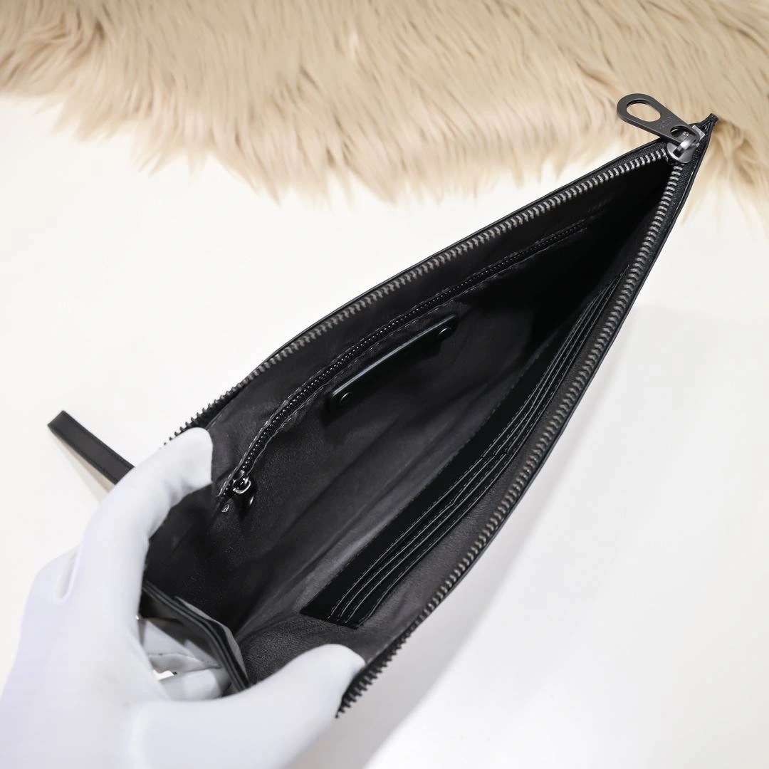 Discounted Mens Bottega Veneta Clutch Bags