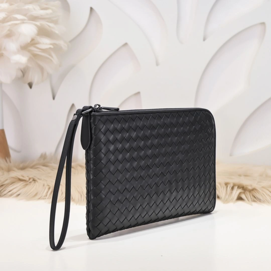 Bargain Mens Bottega Veneta Clutch Bags