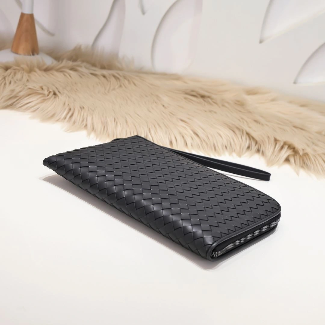 Bargain Mens Bottega Veneta Clutch Bags