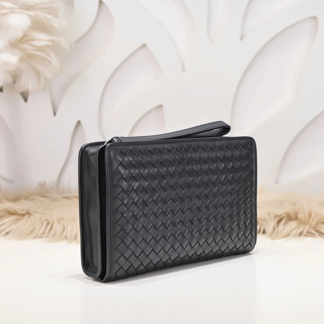 Discounted Mens Bottega Veneta Clutch Bags