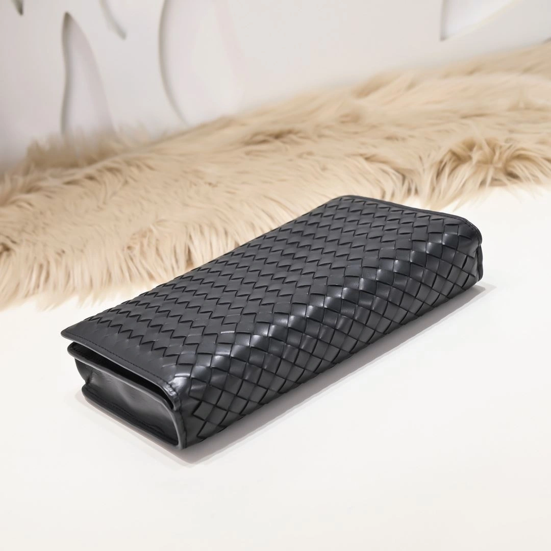 Discounted Mens Bottega Veneta Clutch Bags