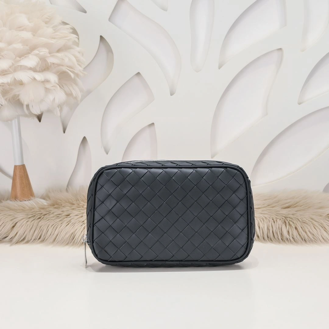 Mens Bottega Veneta Clutch Bags