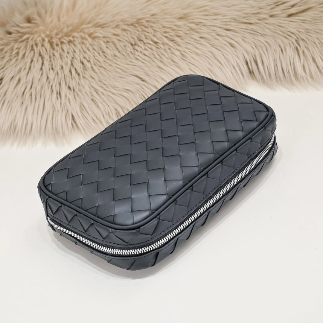OEM Mens Bottega Veneta Clutch Bags