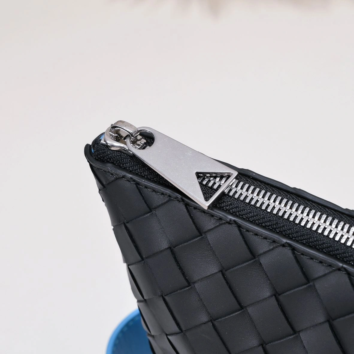Budget-friendly Mens Bottega Veneta Clutch Bags